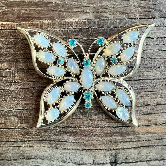 Jewelry | Brooch Pin Silvertone Butterfly Blue And White Costume ...